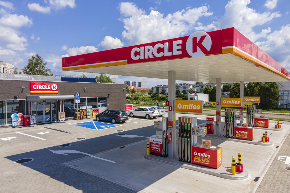 Hot dog w niższej cenie na Circle K. Tylko 4 lipca