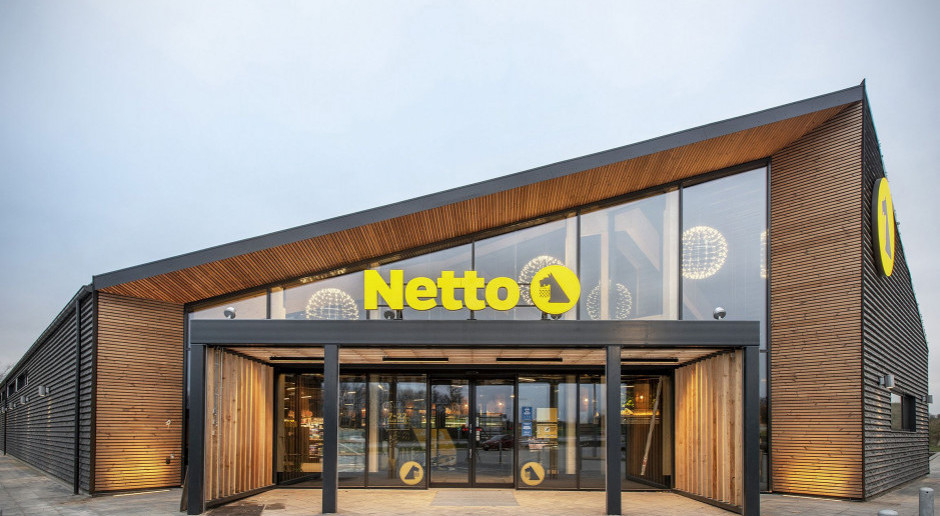 Kalendarze adwentowe i słodycze z różnych zakątków świata na półkch Netto