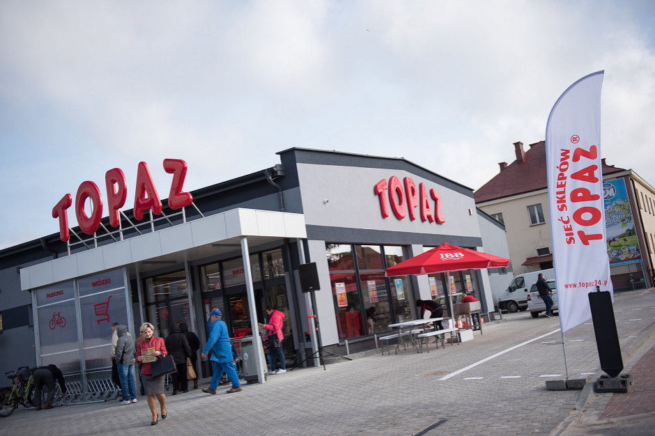 Topaz: Sklep cash&carry zmienia się w supermarket, obok stacja paliw 24 h