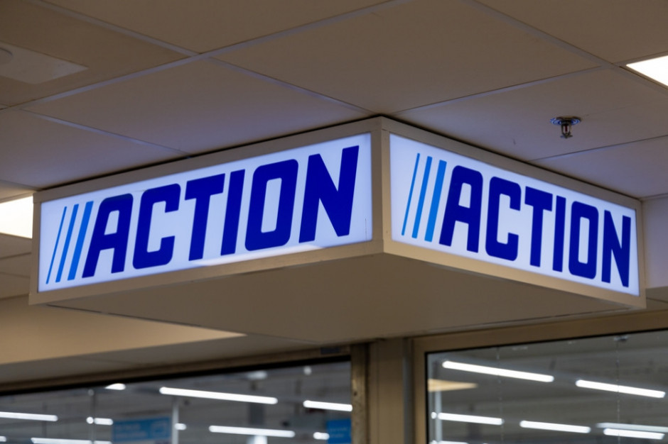 W Action ustawiają się długie kolejki – zniżki tylko do końca stycznia