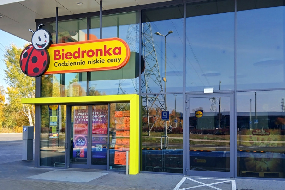 Sklepy Biedronka będą otwarte dłużej. Są też nowe otwarcia (lista)