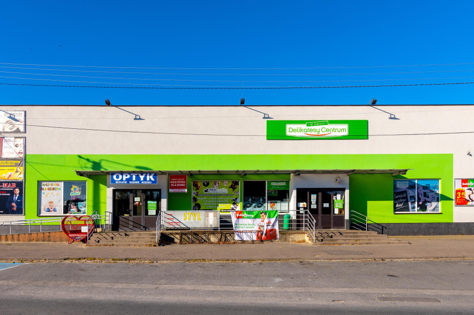 Delikatesy Centrum zwijają sklepy. Stawiają wszystko na nowy model